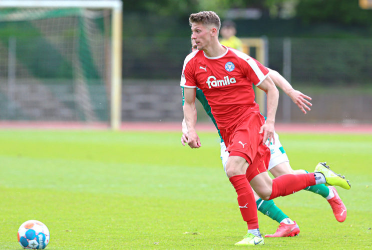 Erster Neuzugang: Kiels Phillip König wird ein Zebra – liga3-online.de