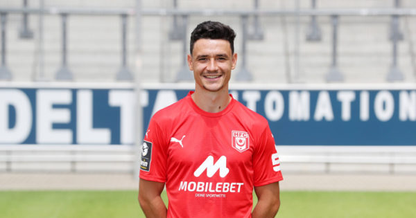 Landgraf reift zum HFC-Leader: "Wird Anweisungen von mir geben" – liga3 ...