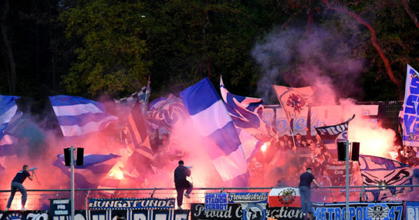 Pyroshow in Köln kostet den MSV Duisburg 15.000 Euro – liga3-online.de
