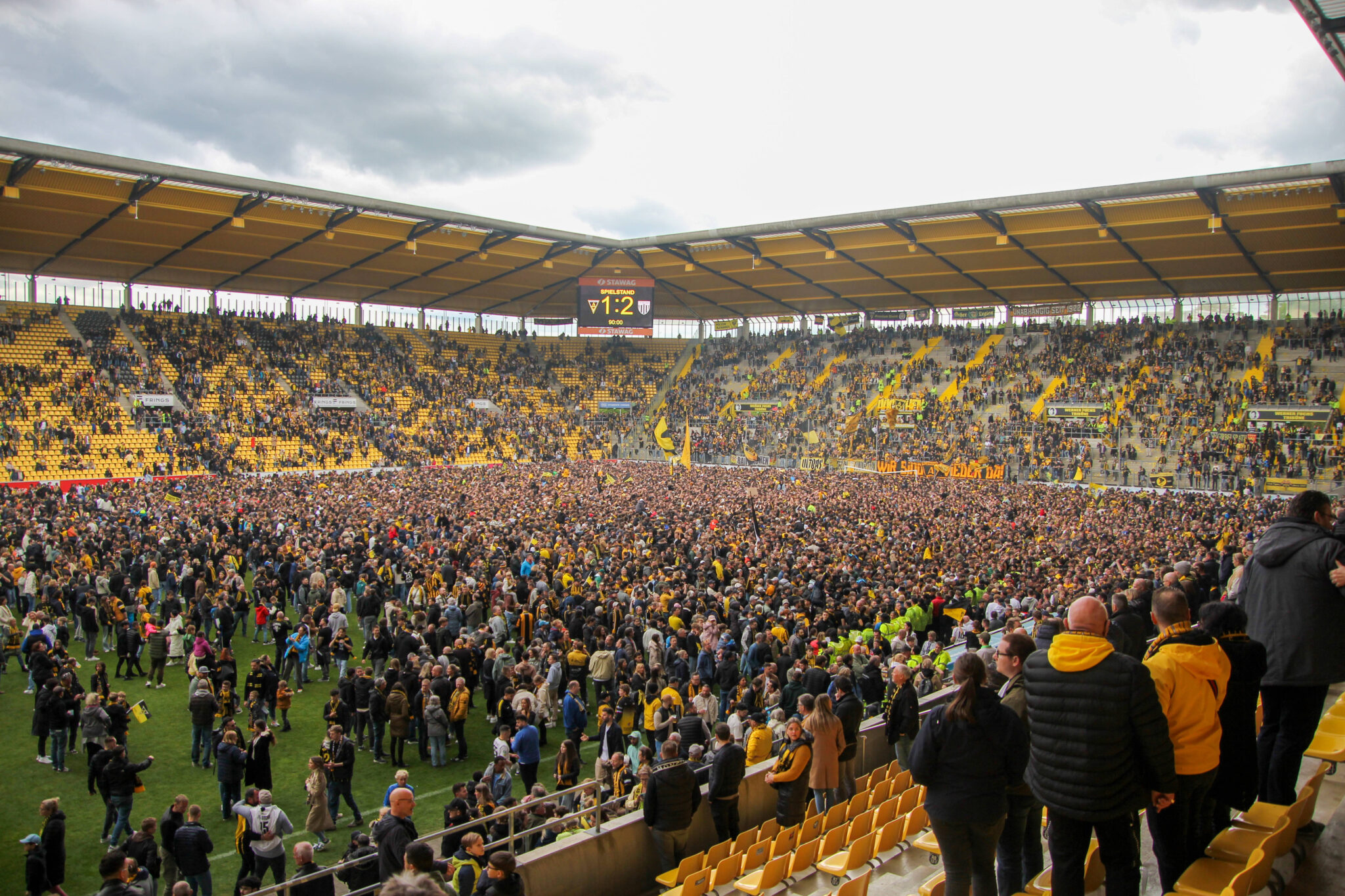 "Das ist einmalig": So feierte Alemannia Aachen den Aufstieg – liga3-online.de