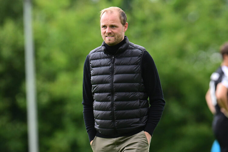 Zwölf Jahre im Verein: Verl verliert Sportchef Lange an Paderborn ...