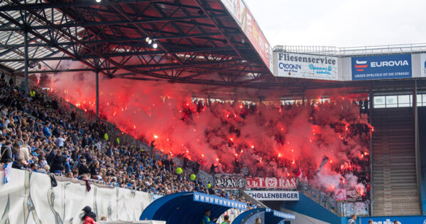 Pyro und Einlass-Probleme: Geldstrafen für Cottbus und Aachen – liga3 ...