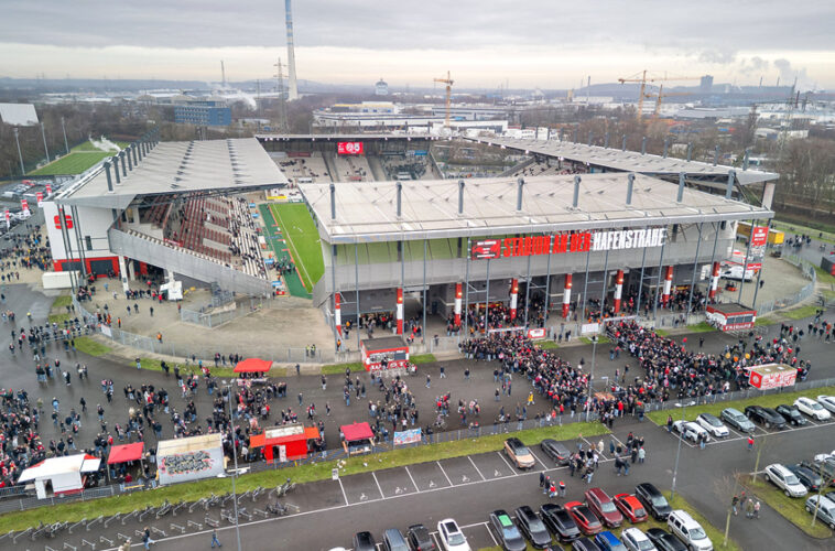 Rot-Weiss Essen: Stadionumbau startet wohl erst im September – liga3 ...