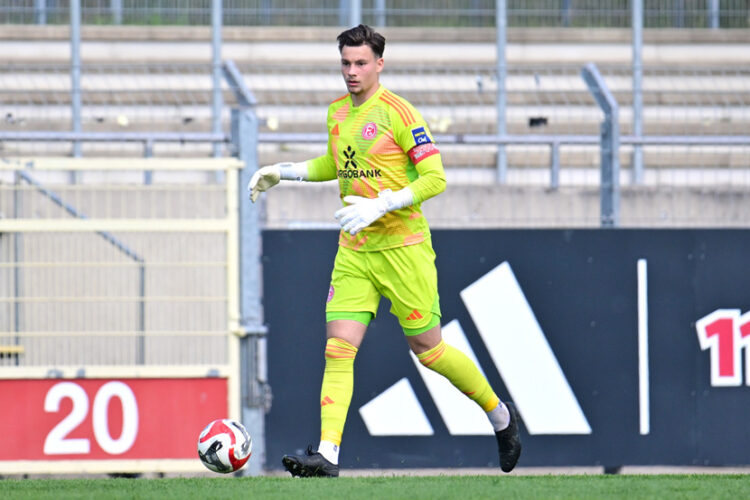 Neuer Keeper: Fortuna Köln verpflichtet Düsseldorfer Ben Zich – liga3 ...